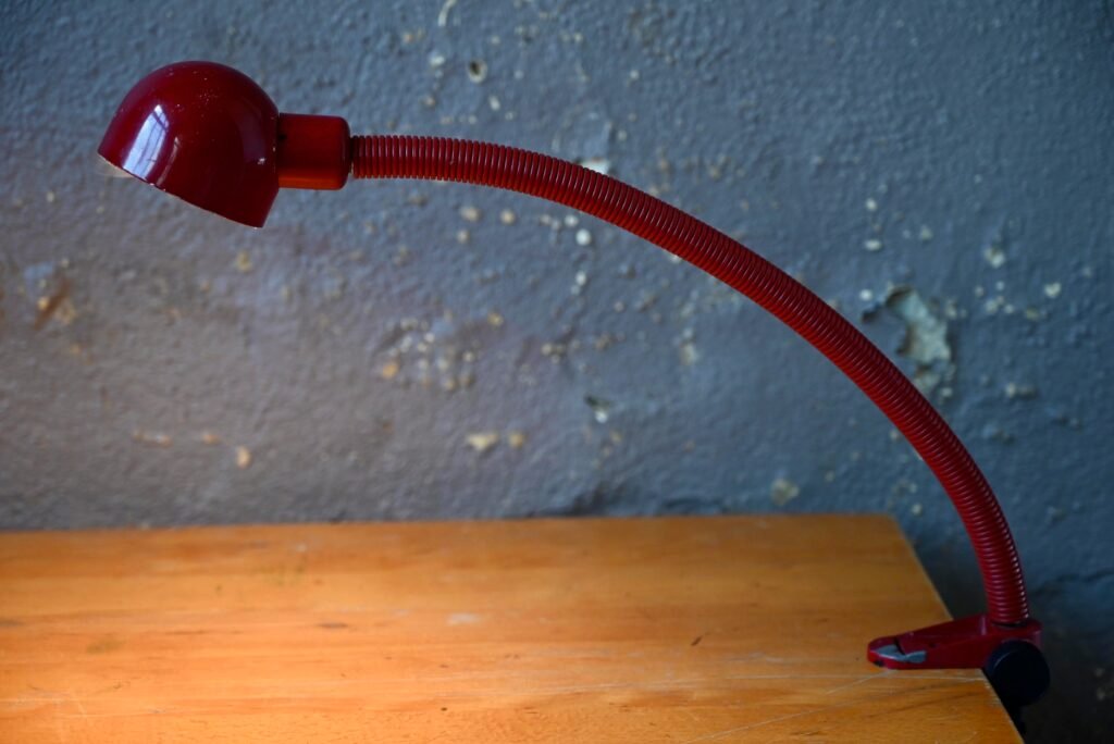 Vintage Snake Desk Lamp in Red, 1970s for sale at Pamono