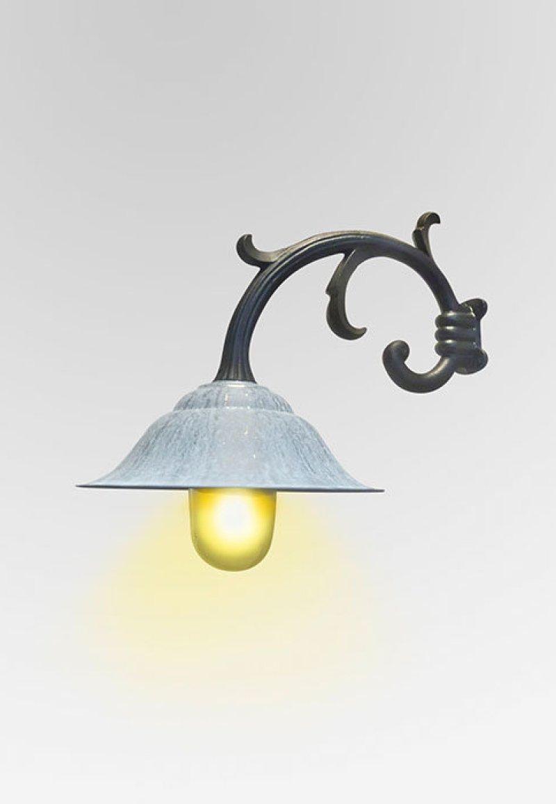 Zinc Cast Iron Outdoor Lamp Light for sale at Pamono
