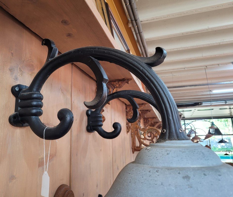 Zinc Cast Iron Outdoor Lamp Light for sale at Pamono