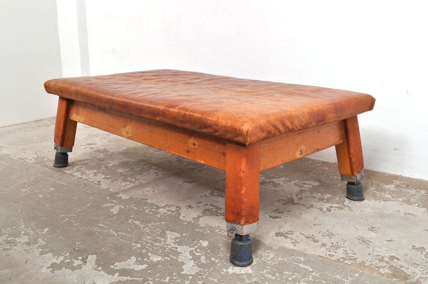 Large Vintage Gym Bench, 1940s for sale at Pamono