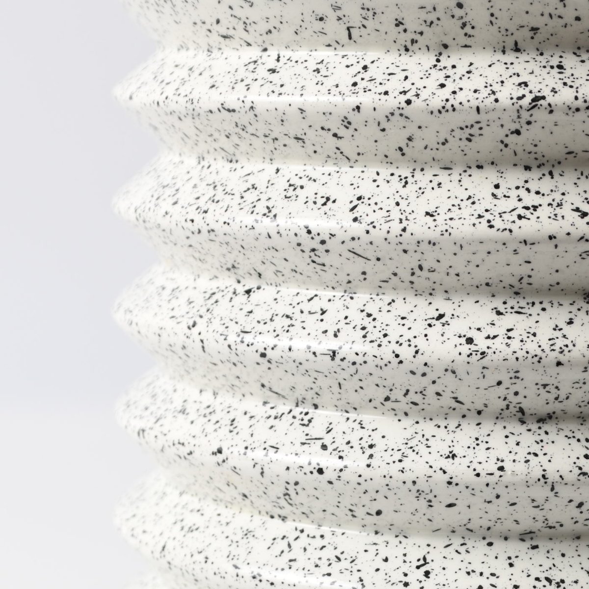 Zig-Zag Container from Nove, 1980s for sale at Pamono