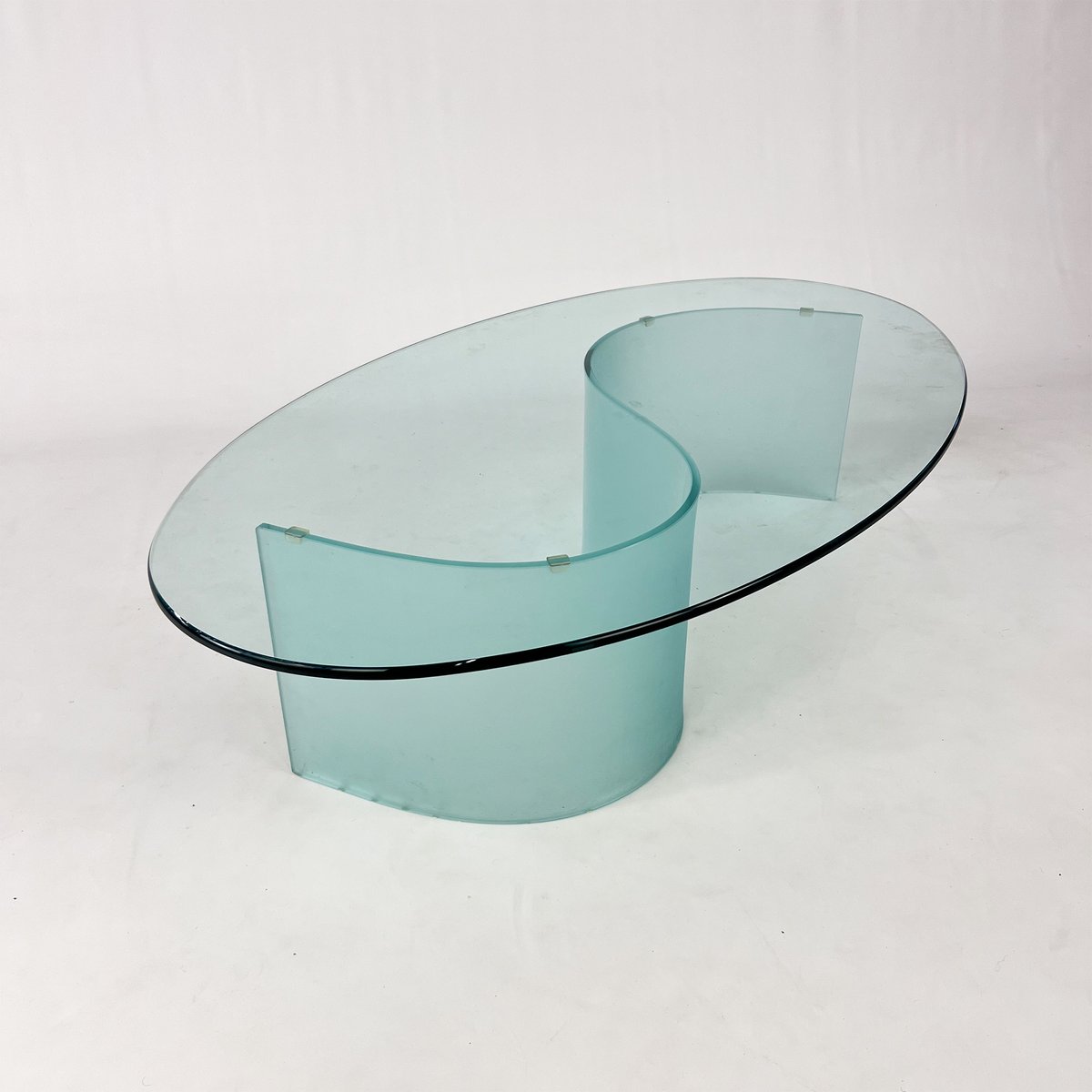 Italian Curved Glass Coffee Table, 1990s for sale at Pamono