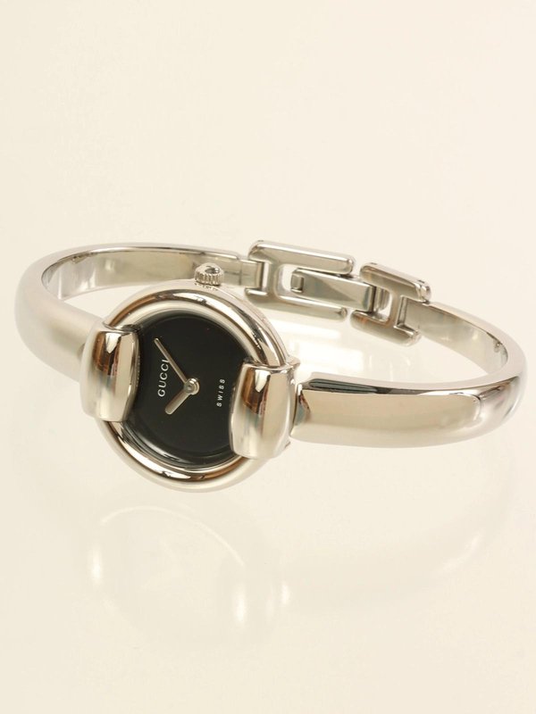 Round Face Logo Bangle Watch from Gucci for sale at Pamono