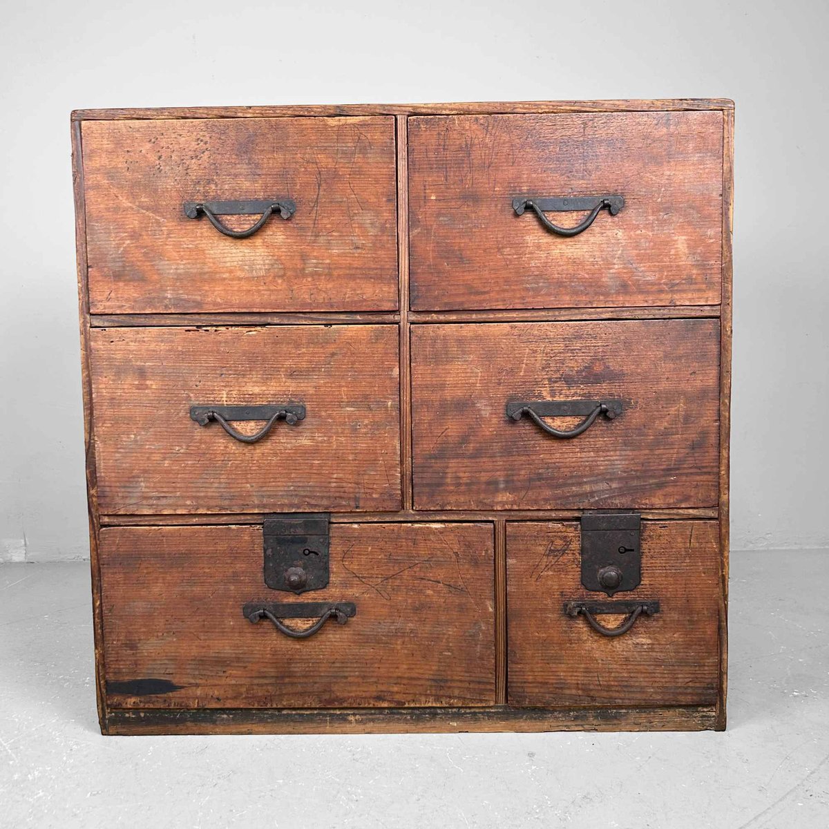 Authentic Tansu Japanese Chest of Drawers, 1920s for sale at Pamono