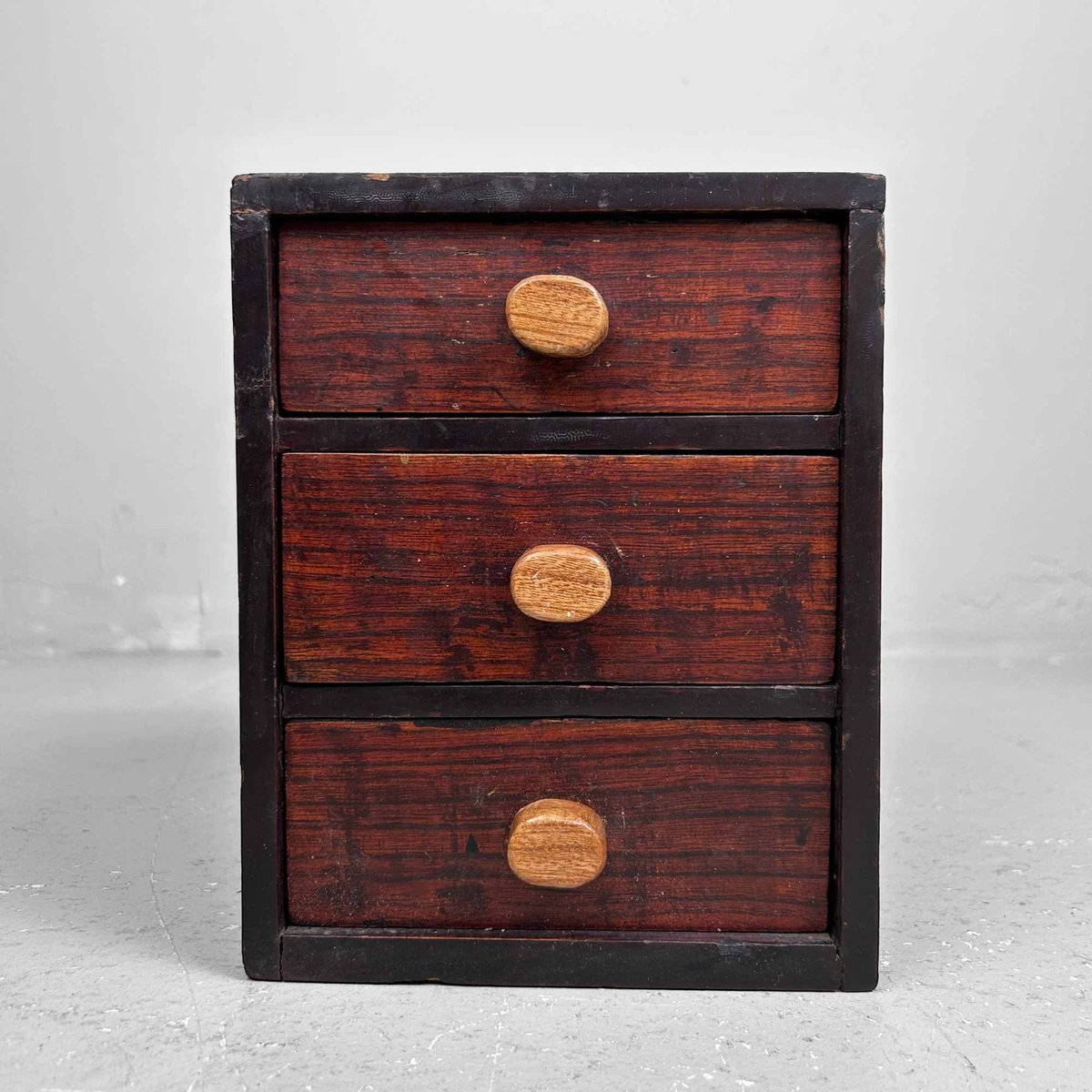 Small Japanese Drawer Cabinet, 1960s for sale at Pamono