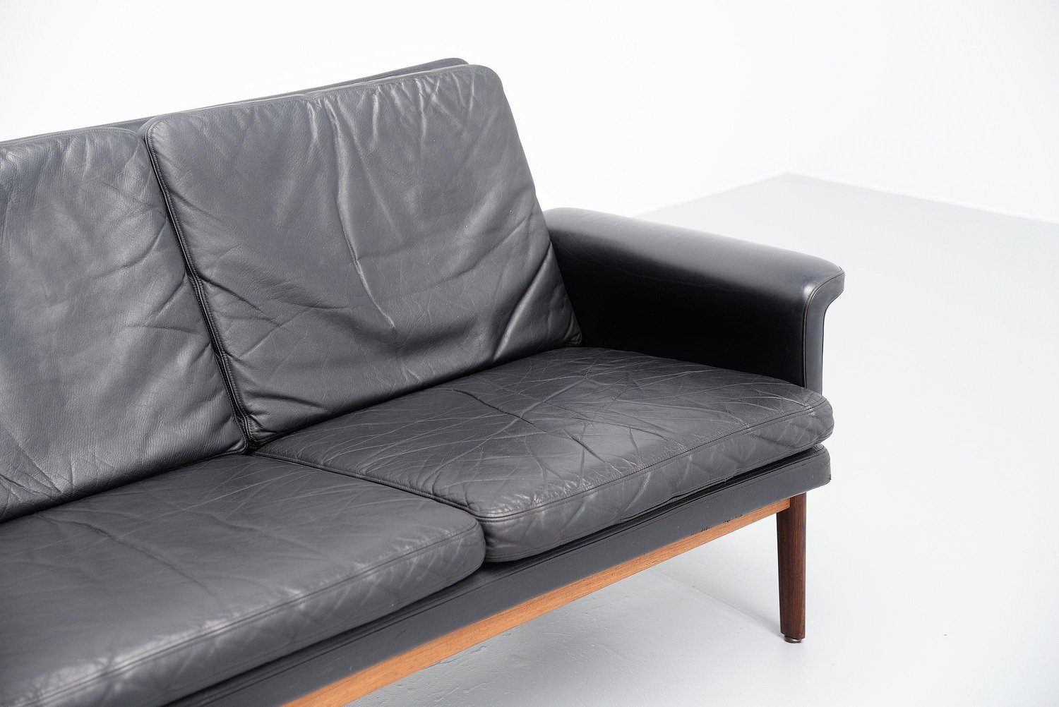 Jupiter Sofa by Finn Juhl for from France & Søn / France & Daverkosen ...