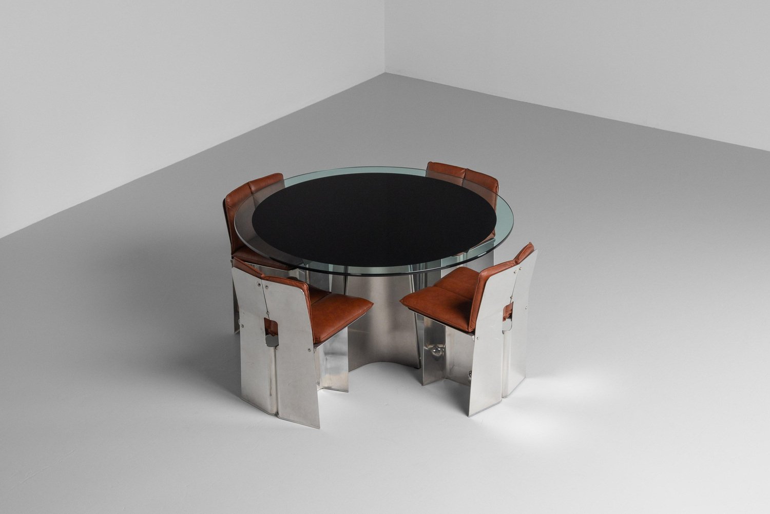 Italian Ufo Dining Table by Luigi Saccardo for Arrmet, 1972 for sale at Pamono