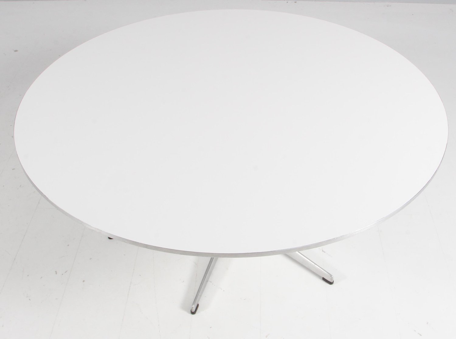 Round Coffee Table attributed to Piet Hein for Fritz Hansen, 2000s for ...