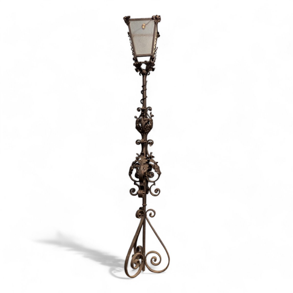 Schmiedeeiserne Stehlampe von DLG Ferdinand Marrou bei Pamono kaufen