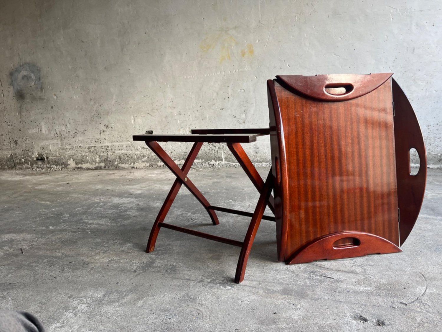 British Butler Boat Table on Trestles for sale at Pamono