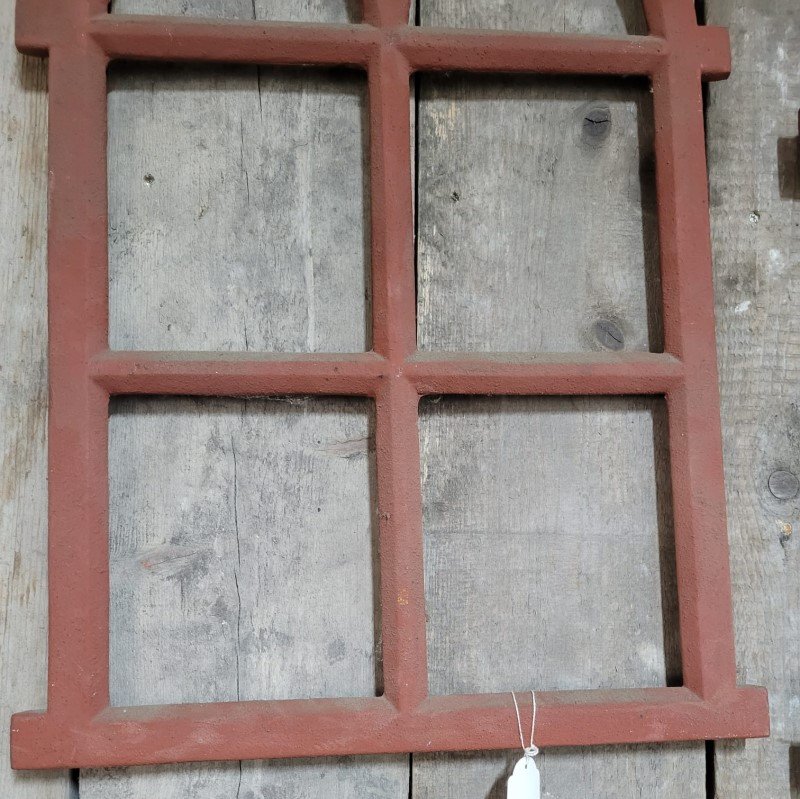 Gothic Cast Iron Window Frame for sale at Pamono