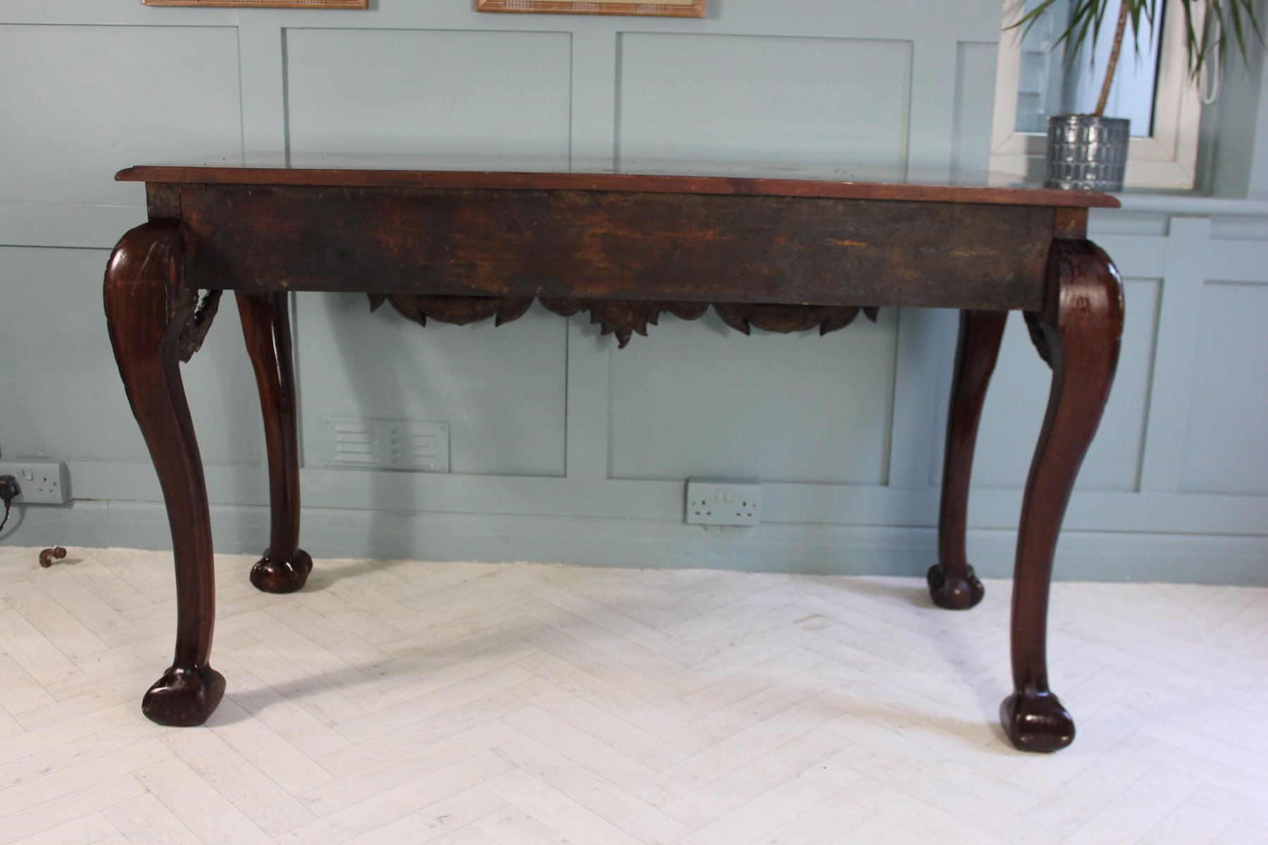 Antique Irish Mahogany Serving Table for sale at Pamono