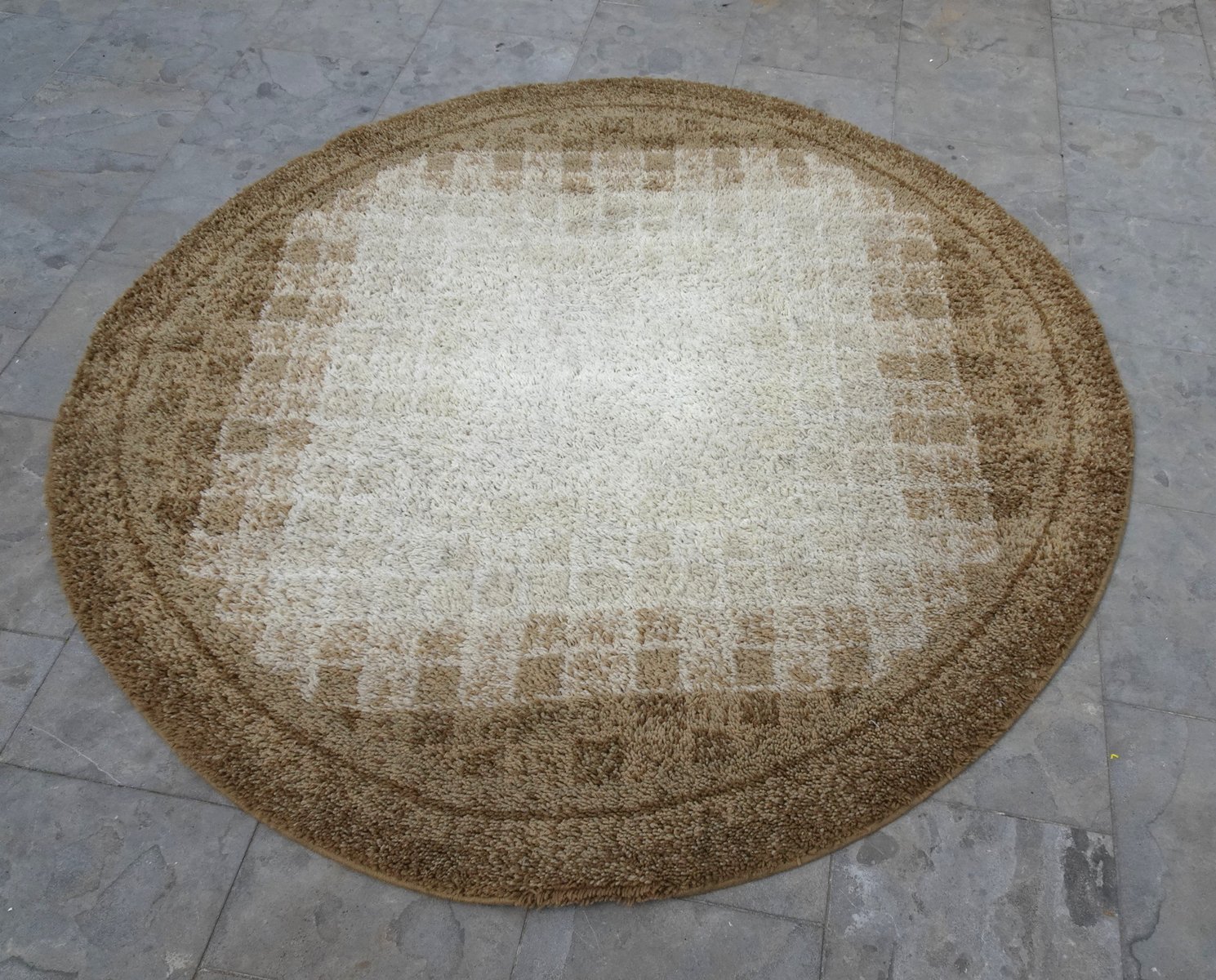 Vintage Round Rug Graphic Design from Desso, 1970s for sale at Pamono
