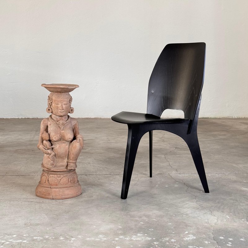 Antique Majapahit Terracotta Handmaiden Figure, 1500 for sale at Pamono