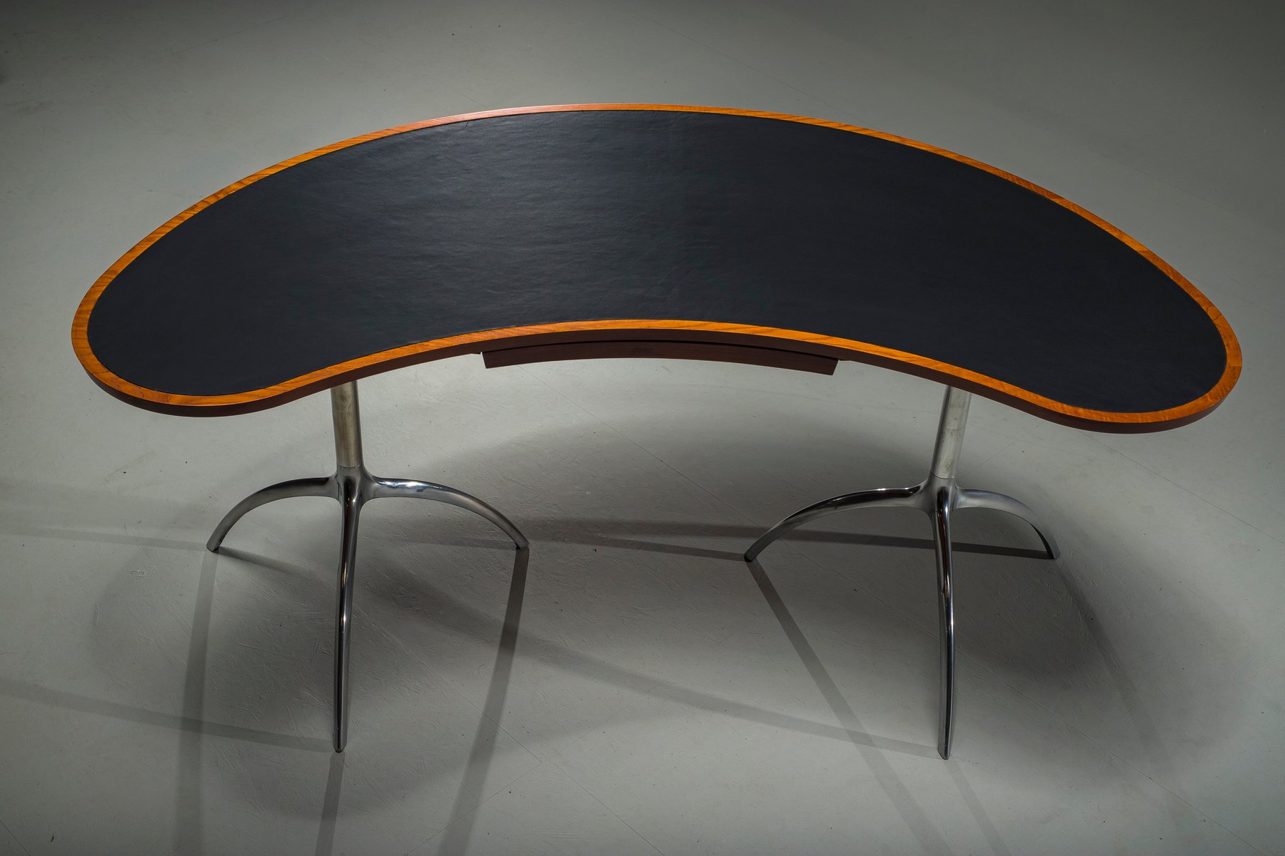 Model 909 Tree Table Desk attributed to Paolo Rizzatto for Alias, Italy ...