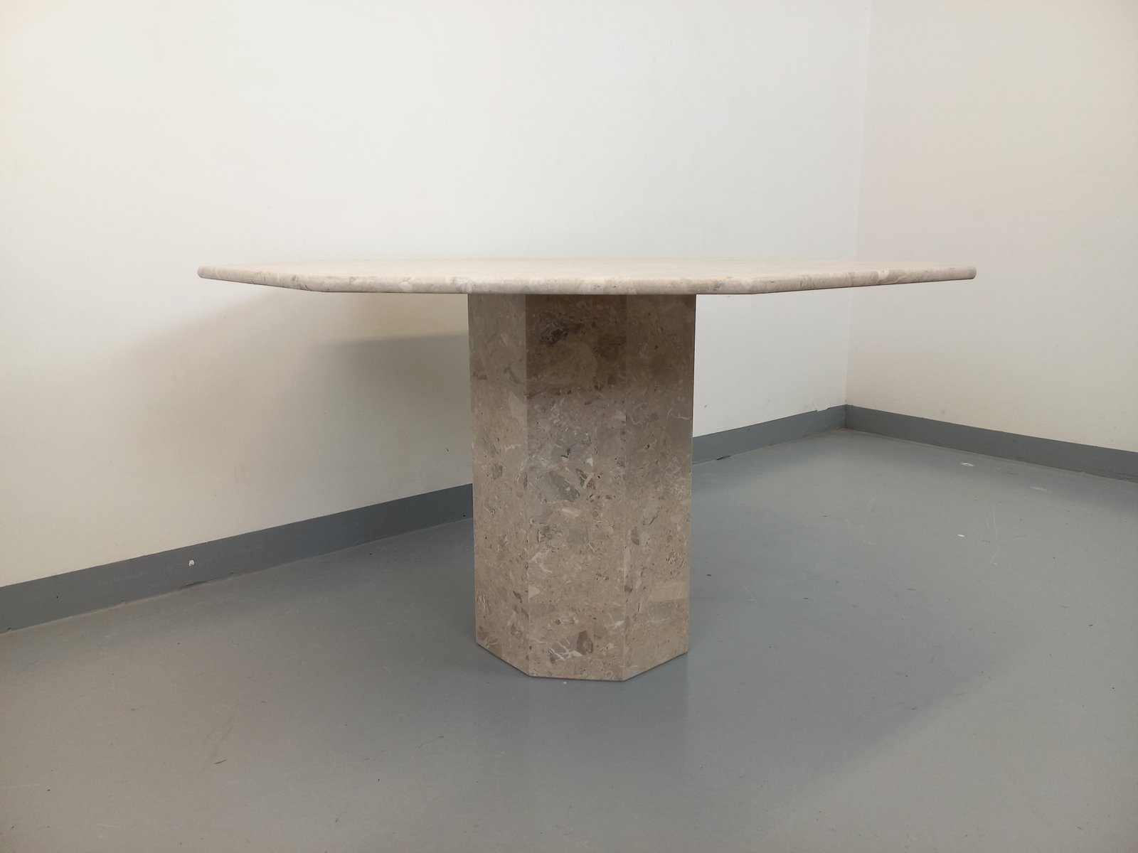 Vintage Octagonal Marble Dining Table, 1970s for sale at Pamono