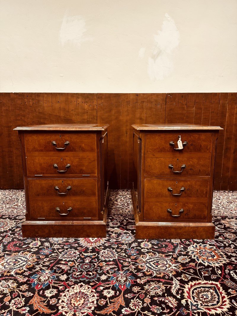 English Classic Chests of Drawers, Set of 2 for sale at Pamono