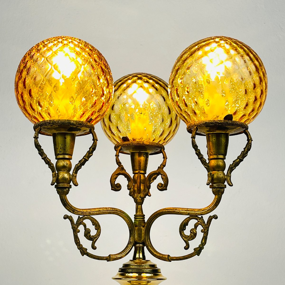 3 Arm Table Lamp Hunting by C. Florentine, Italy, 1950s for sale at Pamono