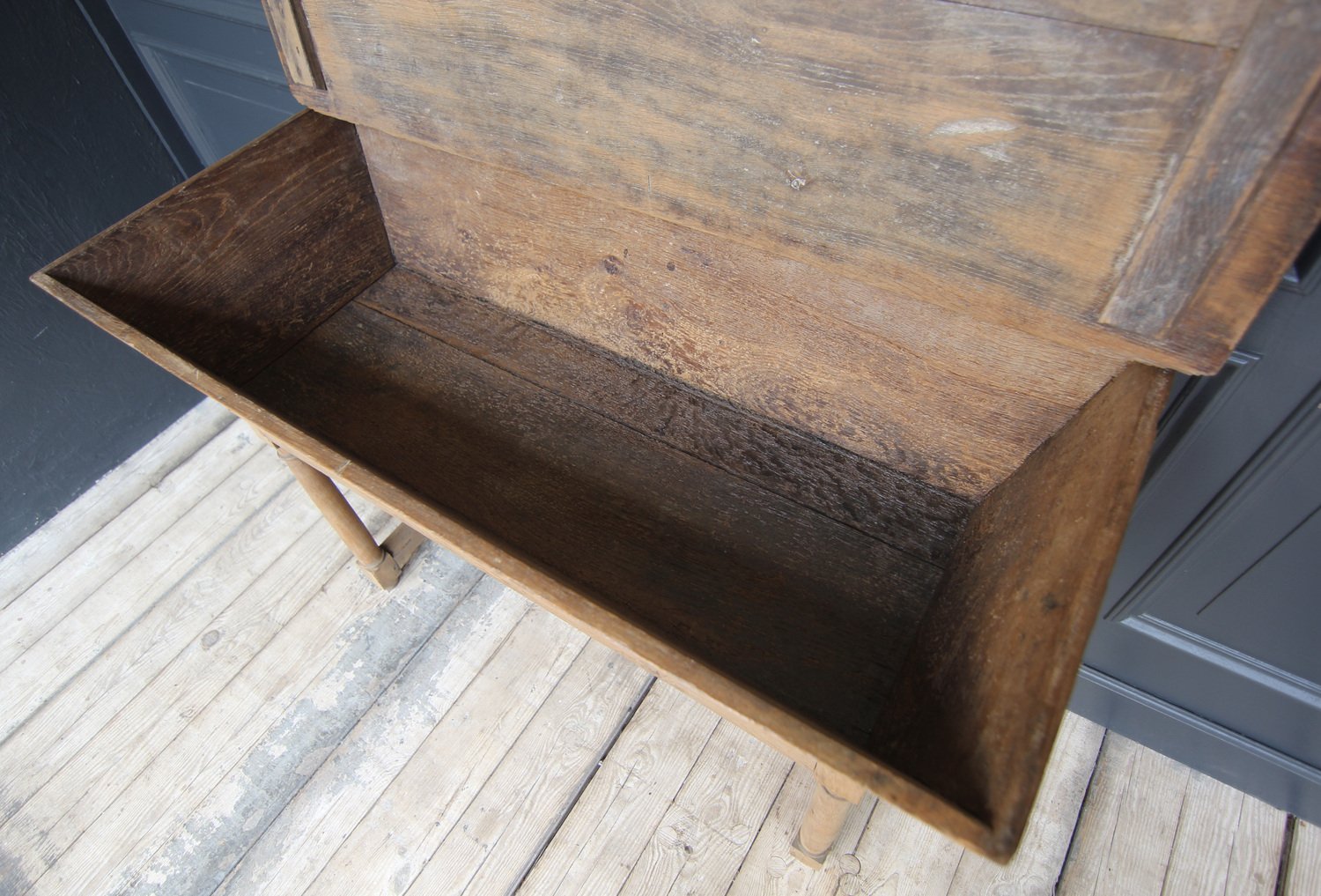 19th Century French Baking Trough Table for sale at Pamono