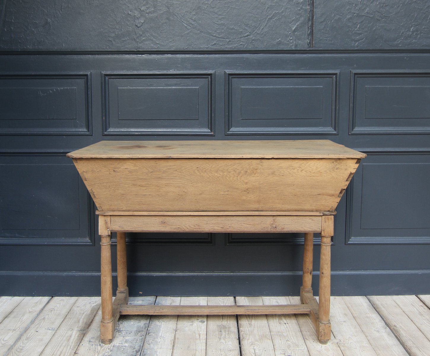 19th Century French Baking Trough Table for sale at Pamono