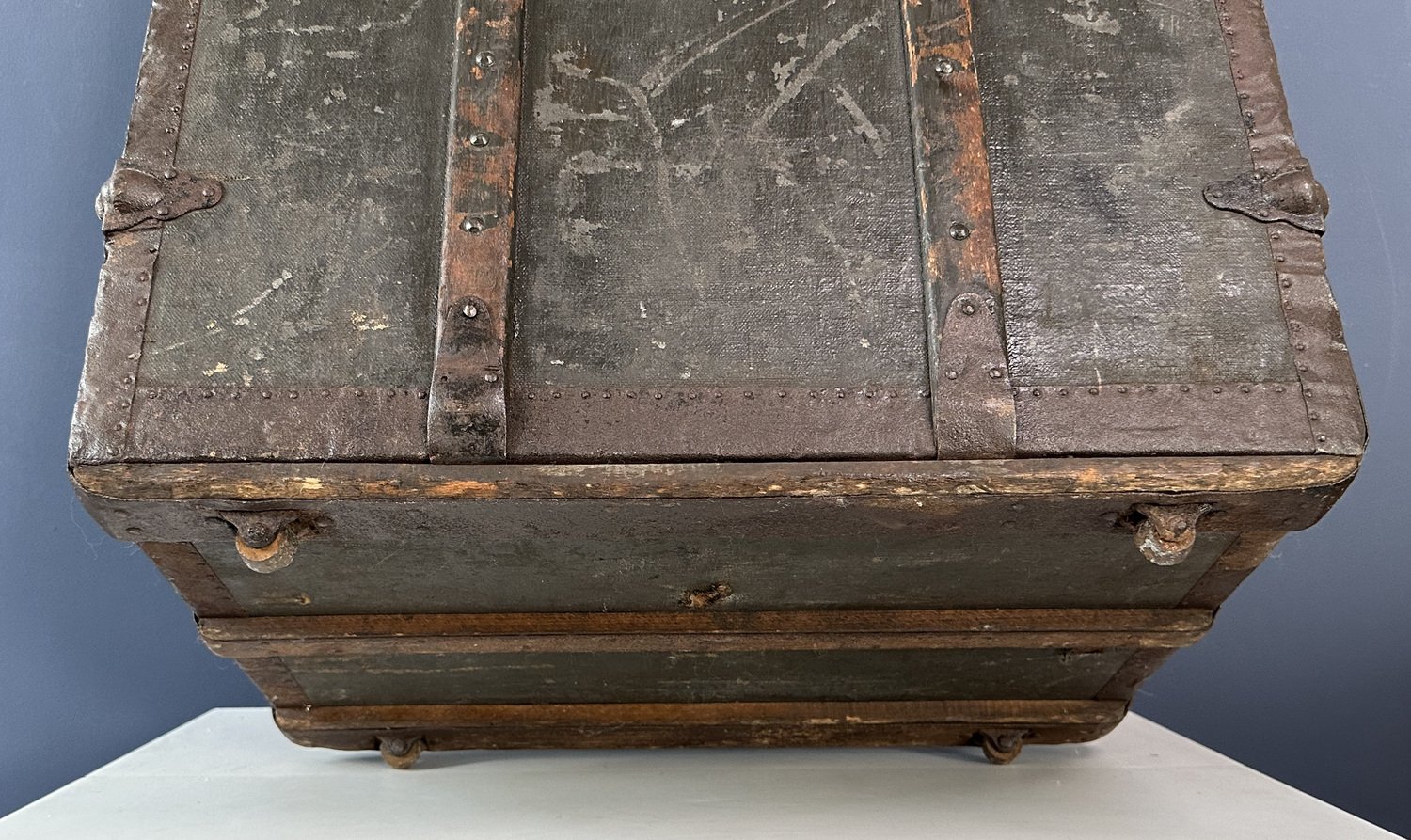 R. L. I. Travel Trunk with Wheels for sale at Pamono