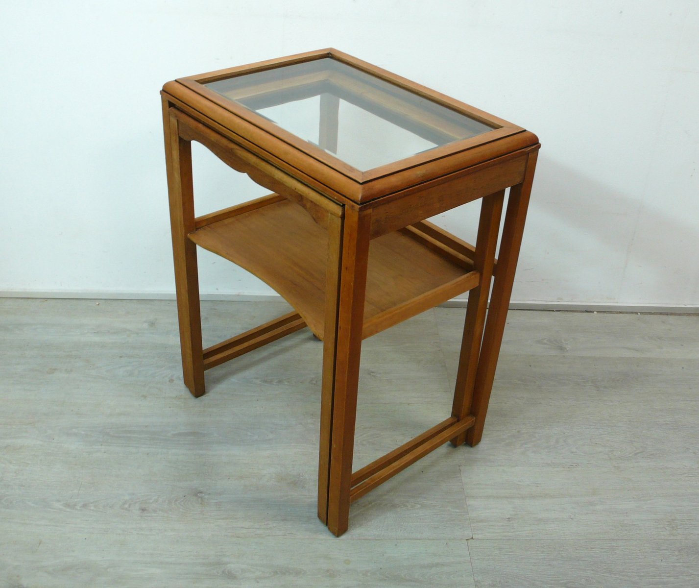 Art Deco German Nesting Tables in Natural Oak and Glass, 1930s, Set of ...