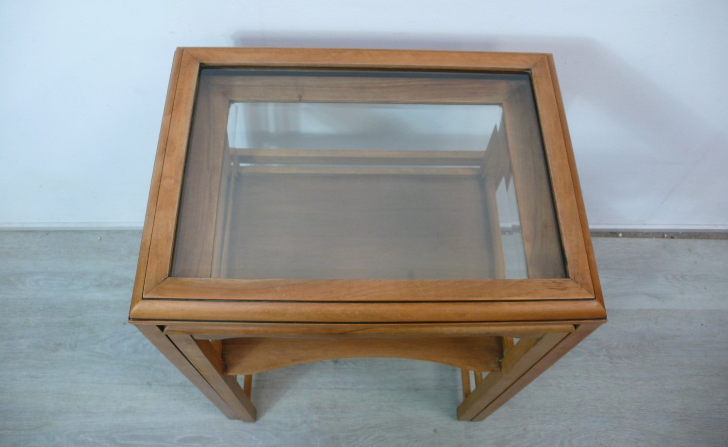 Art Deco German Nesting Tables in Natural Oak and Glass, 1930s, Set of ...