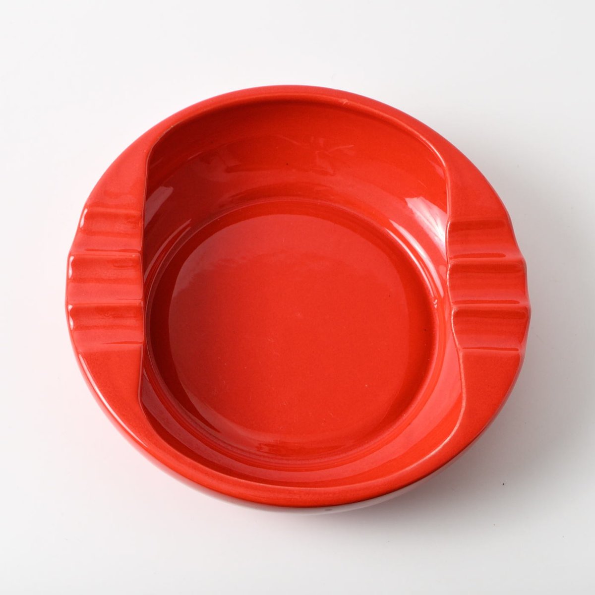 Red Ceramic Ashtray from Sicart, 1970s for sale at Pamono