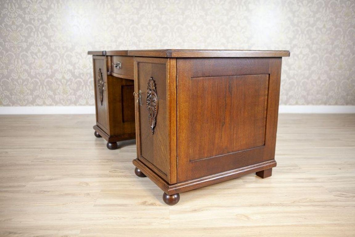 Oak Executive Desk, 1930s for sale at Pamono