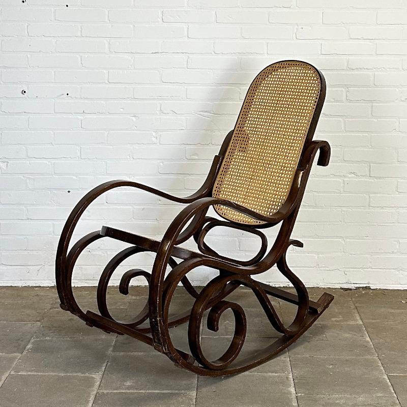Vintage Brown Rocking Chair style of Michael Thonet for sale at Pamono