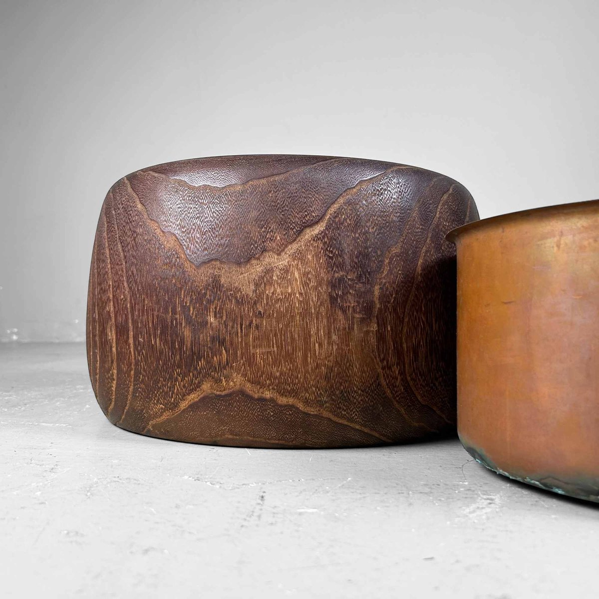 Traditional Japanese Fire Pot, 1920s for sale at Pamono