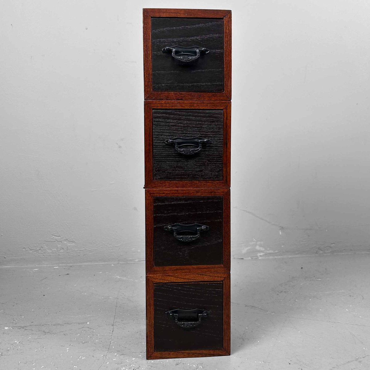 Small Japanese Shōwa Modular Drawer Cabinet, 1970s for sale at Pamono
