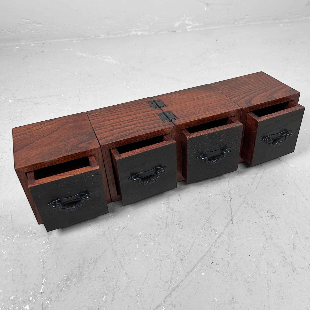 Small Japanese Shōwa Modular Drawer Cabinet, 1970s for sale at Pamono