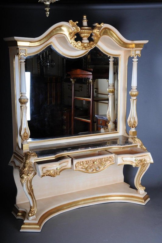 Antique Baroque Dressing Table for sale at Pamono