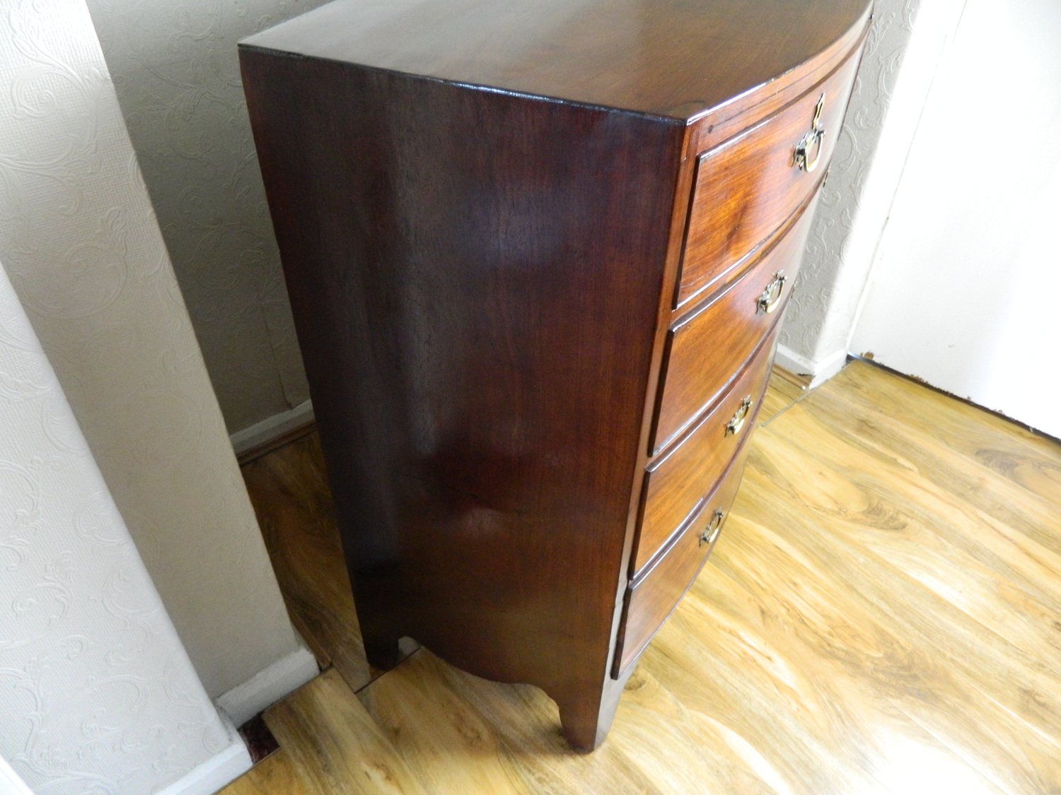 Victorian Mahogany Chest of Drawers, 1890s for sale at Pamono