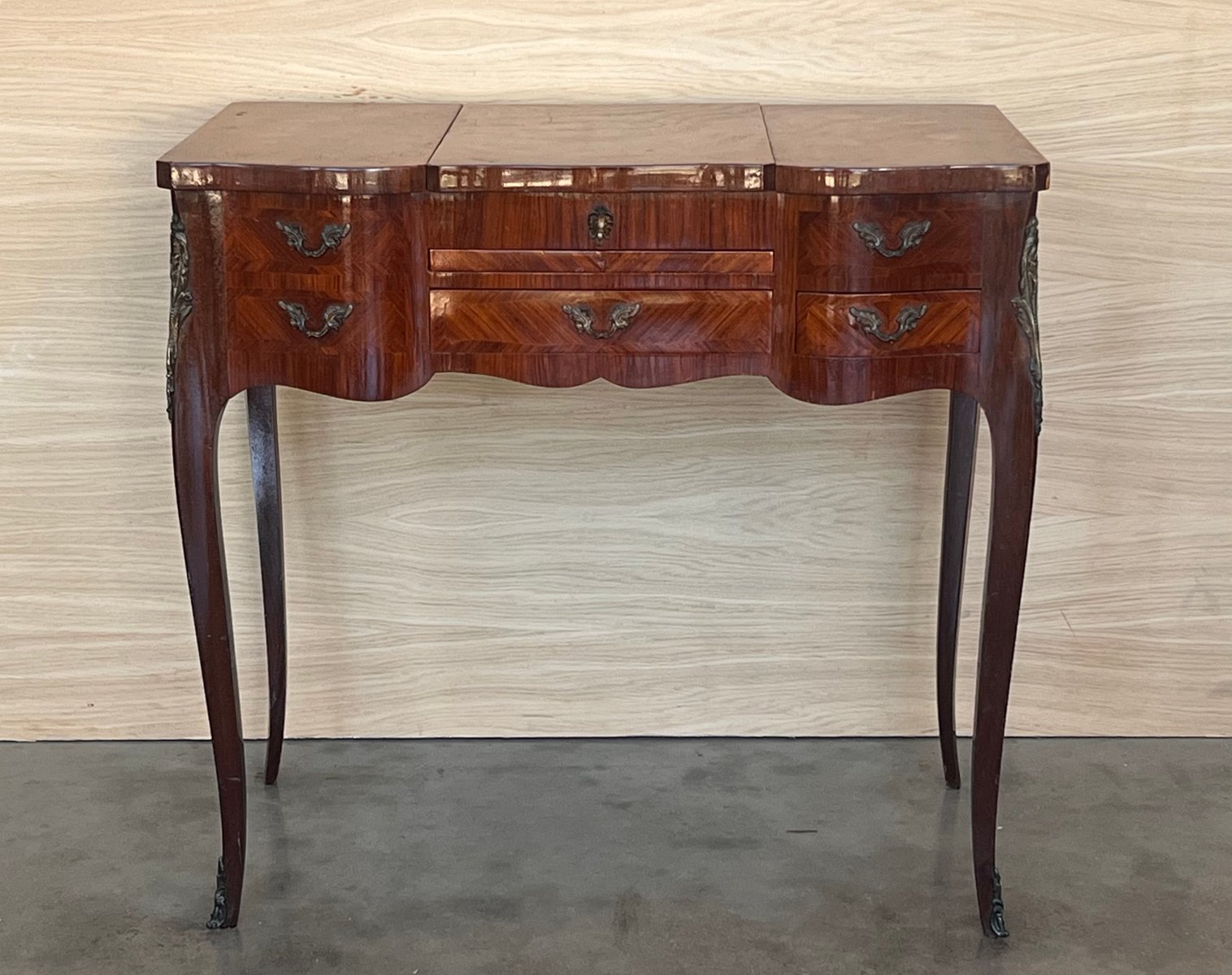 Antique Louis XV Style Dressing Table, 1890 for sale at Pamono