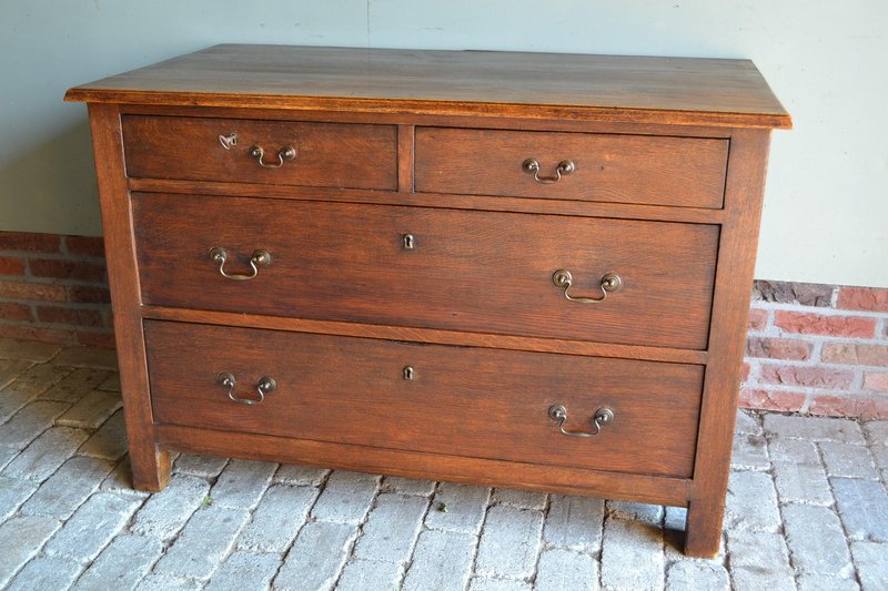 Antique Oak Chest of Drawers for sale at Pamono