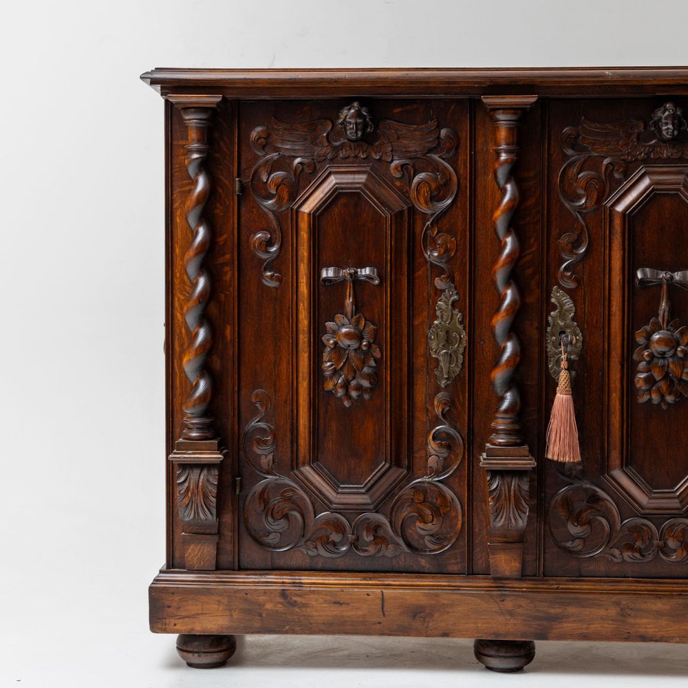 Early 18th Century Baroque Sideboard for sale at Pamono