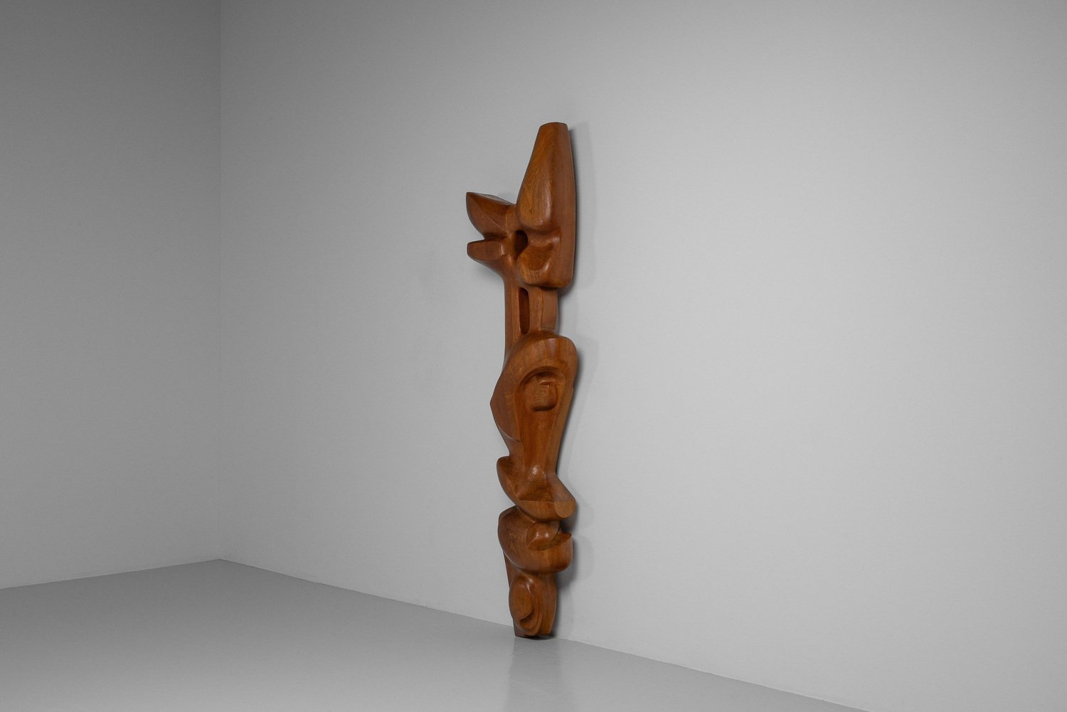 Abstract Modern Totem Wall Sculpture in Teak, 1960 for sale at Pamono
