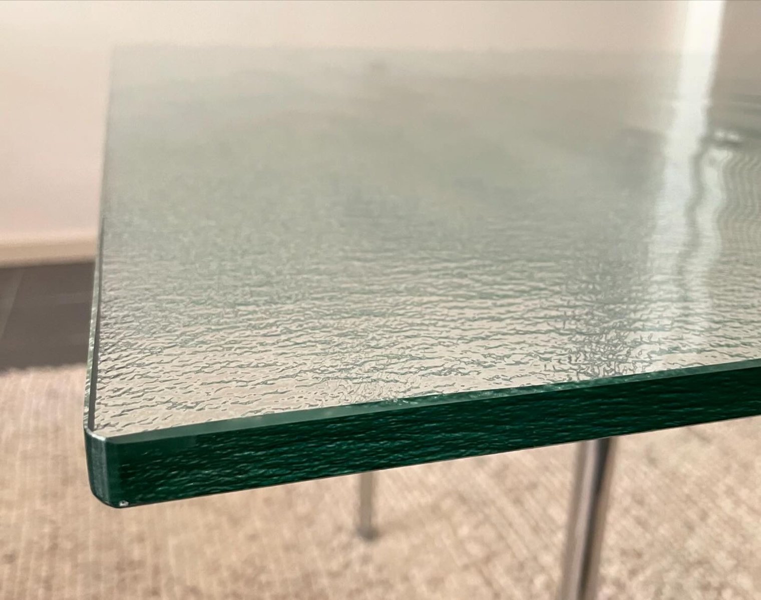 Modell LC12 La Roche Tisch von Le Corbusier & Pierre Jeanneret für ...