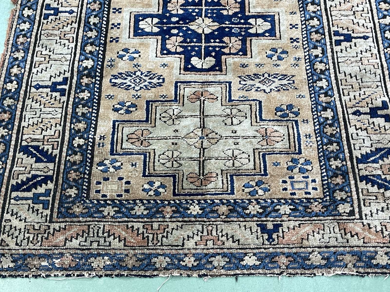 Middle Eastern Handmade Wool Rug for sale at Pamono