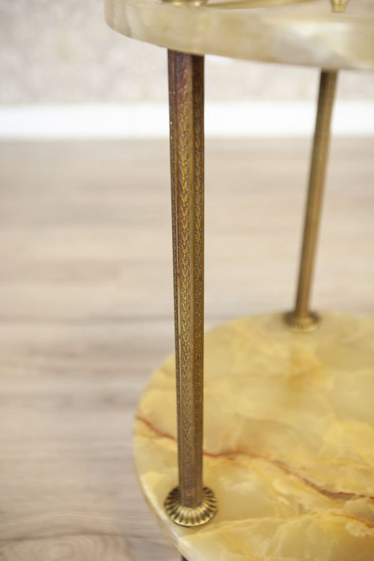 Round Onyx Side Table, 1960s for sale at Pamono