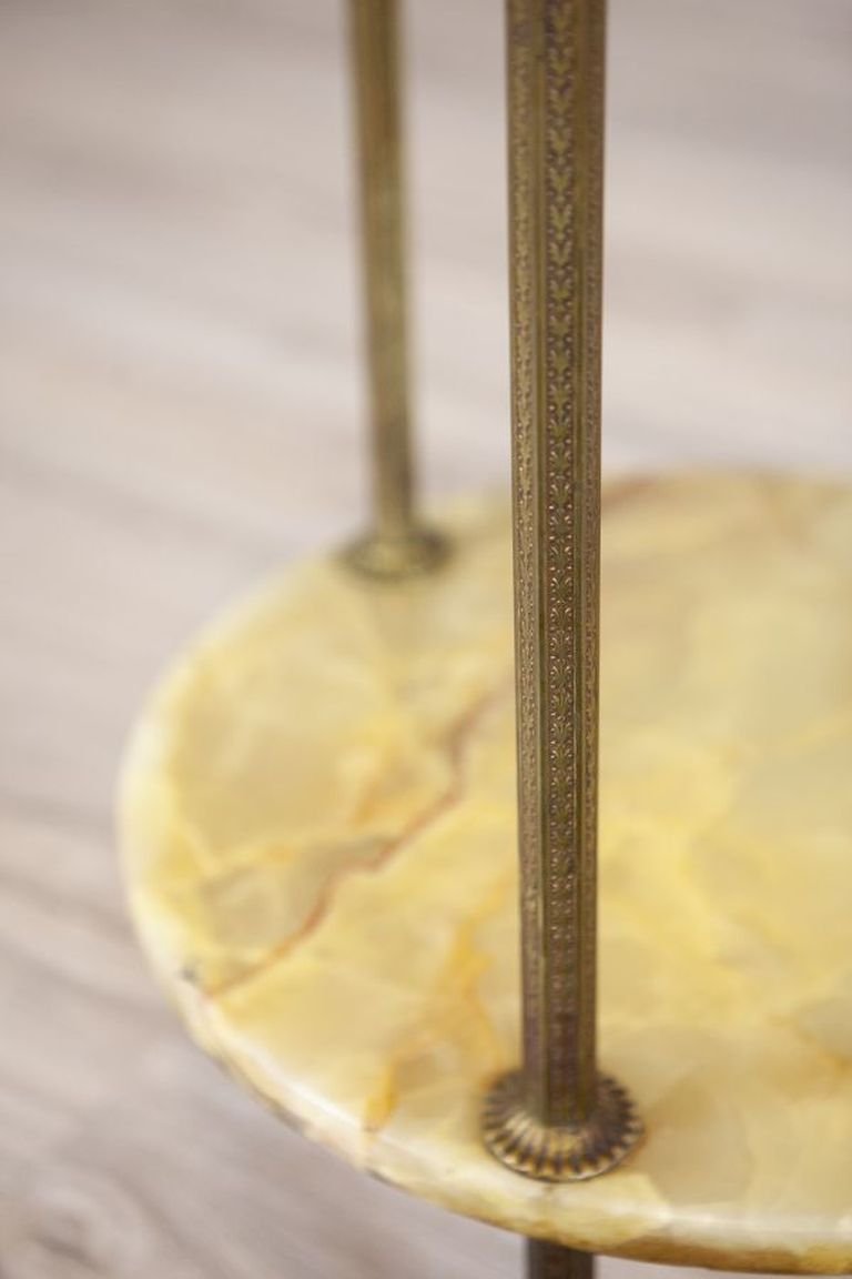 Round Onyx Side Table, 1960s for sale at Pamono