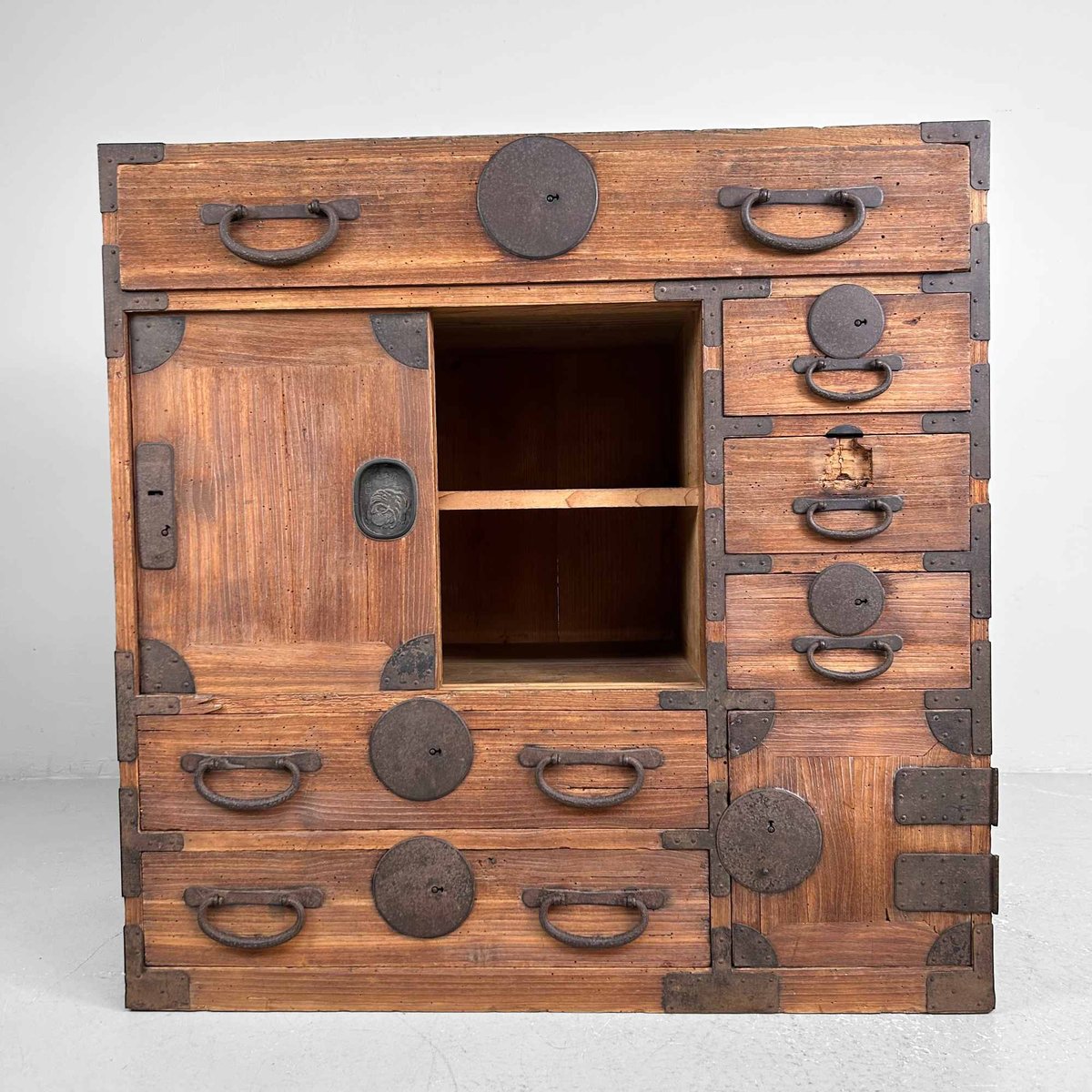 Japanese Traditional Tansu Storage Cabinet, 1890s for sale at Pamono