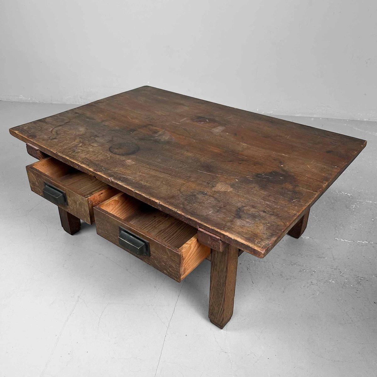 Japanese Traditional Low Writing Desk, 1920s for sale at Pamono