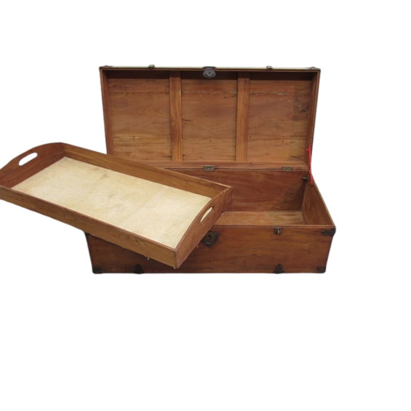 Antique Spanish Colonial Camphor Wooden Trunk for sale at Pamono