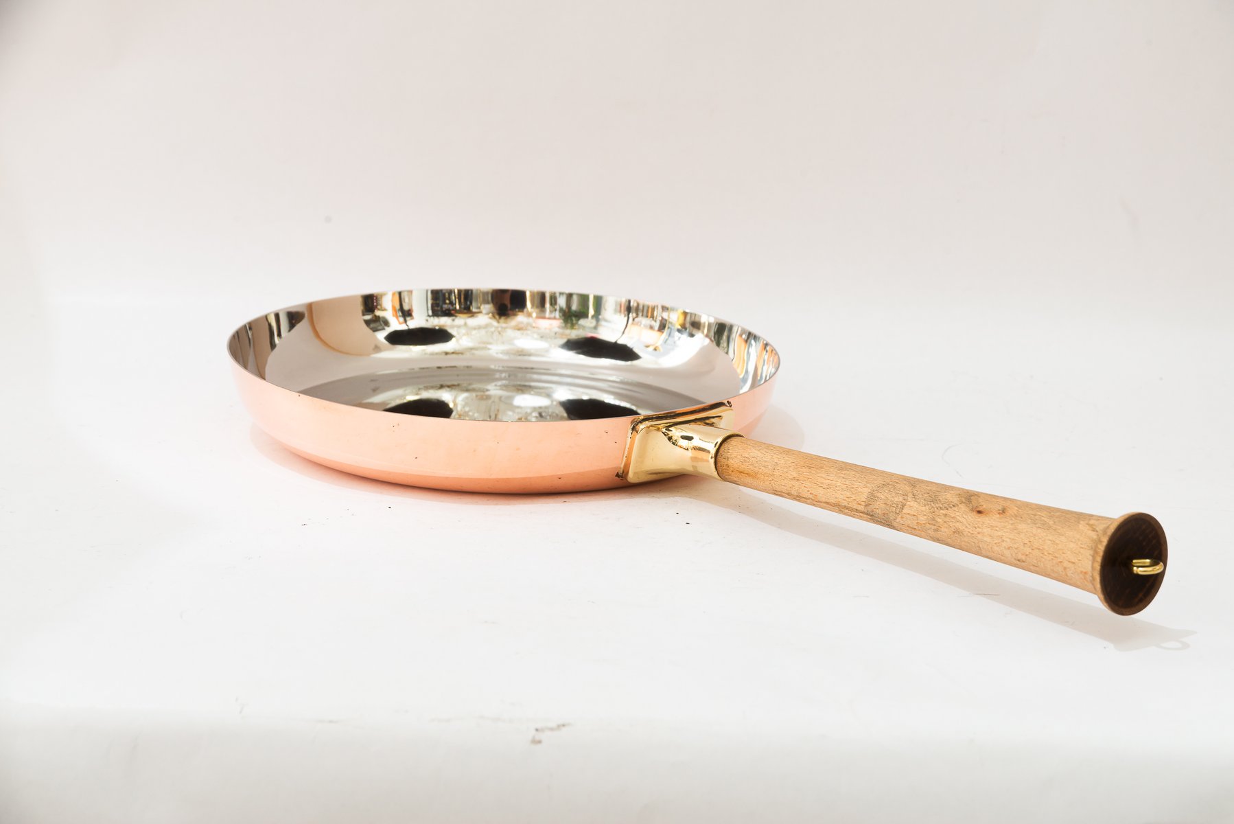 Big Art Deco Copper Pan with Wood Handle, Vienna, 1920s for sale at Pamono