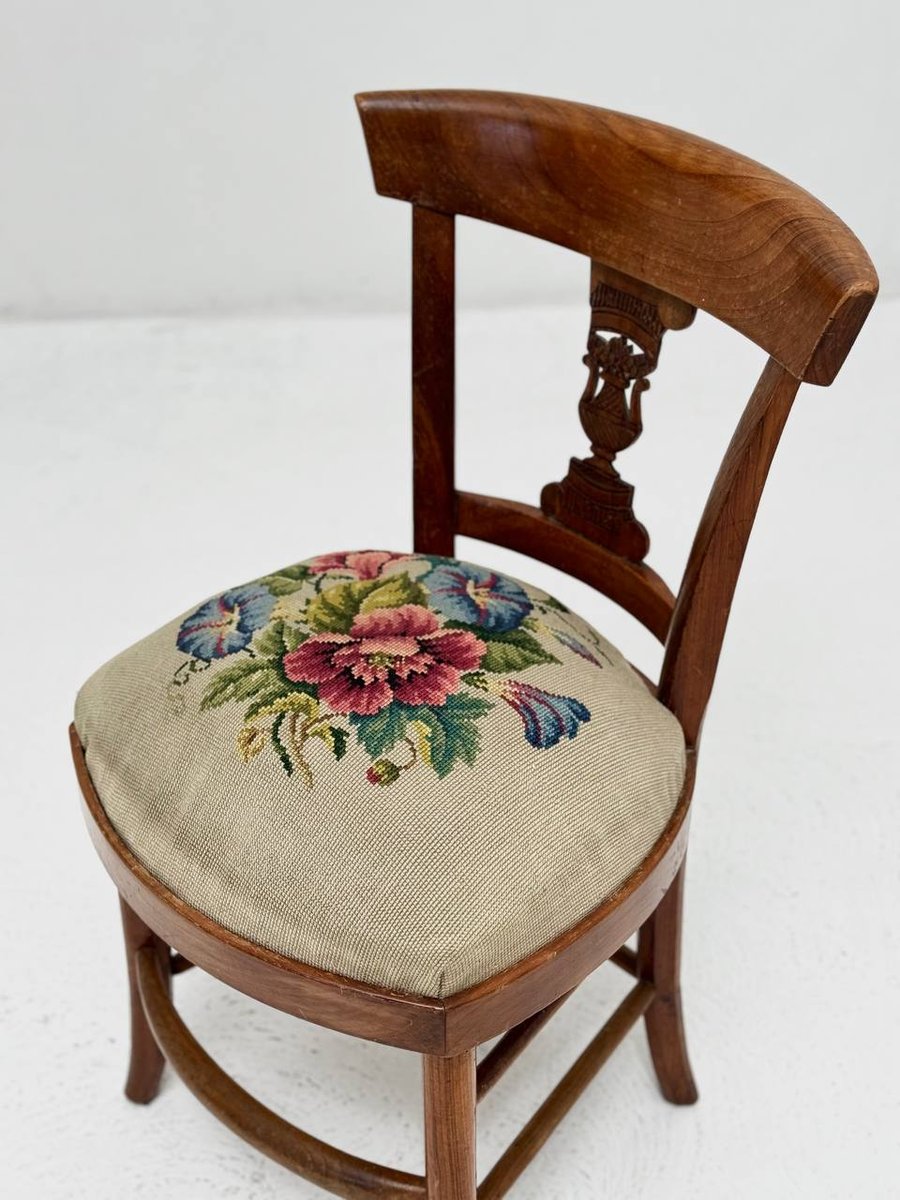 Louis Philipp Chair in Walnut with Embroidery for sale at Pamono