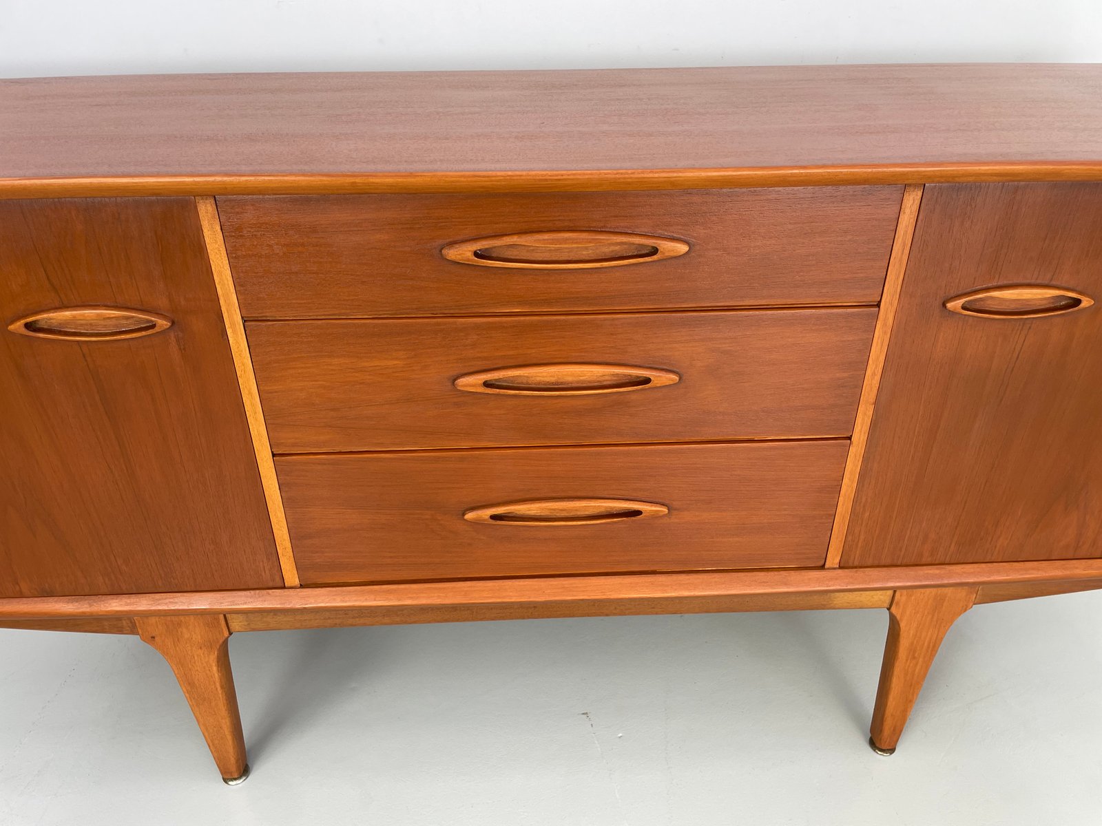 Vintage Sideboard from Jentique, 1960s for sale at Pamono