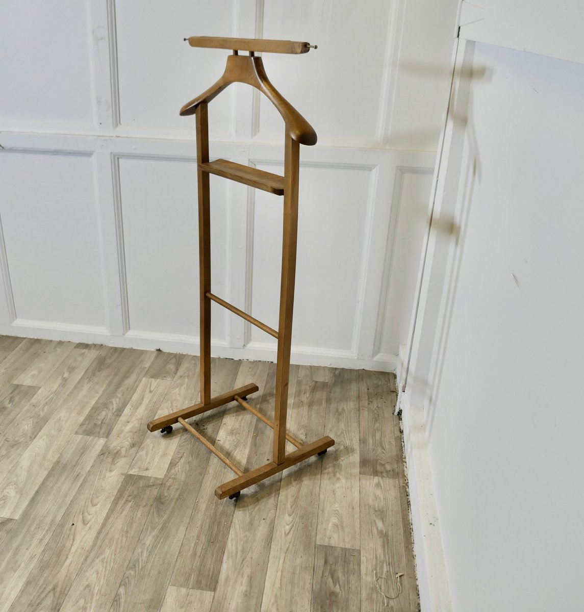 Art Deco Gentlemans Floor Standing Valet, 1960s for sale at Pamono